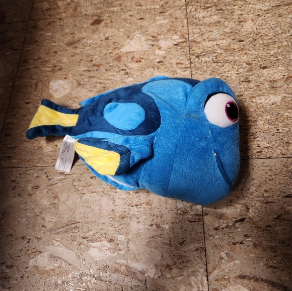 Bandai Namco | Toys | Disney Pixar Talking Dory Fish Plush 3 Stuffed ...